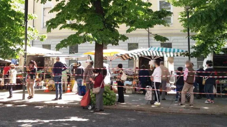 Il Piemonte riapre, ma i prezzi degli alimentari schizzano alle stelle ... Il Piemonte riapre, ma i prezzi degli alimentari schizzano alle stelle ...